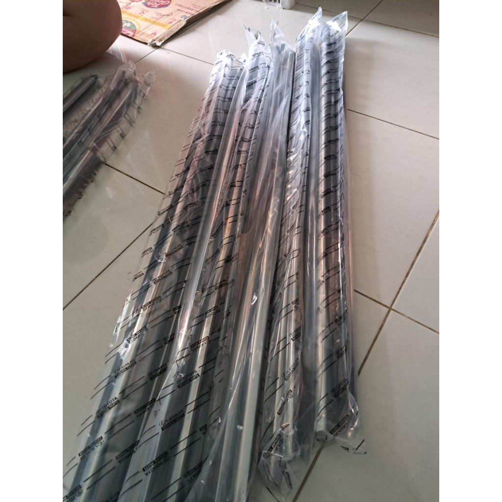 Jual Pelipit/Weather Strip Kaca Mobil All New TERIOS Original | Shopee ...