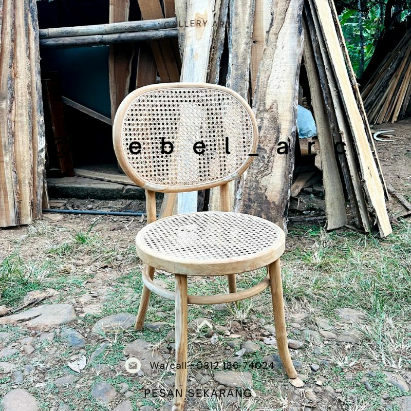 Jual kursi/kursi cafe/kursi makan/kursi resto/kursi kayu jati/kursi rotan/kursi model terbaru ...