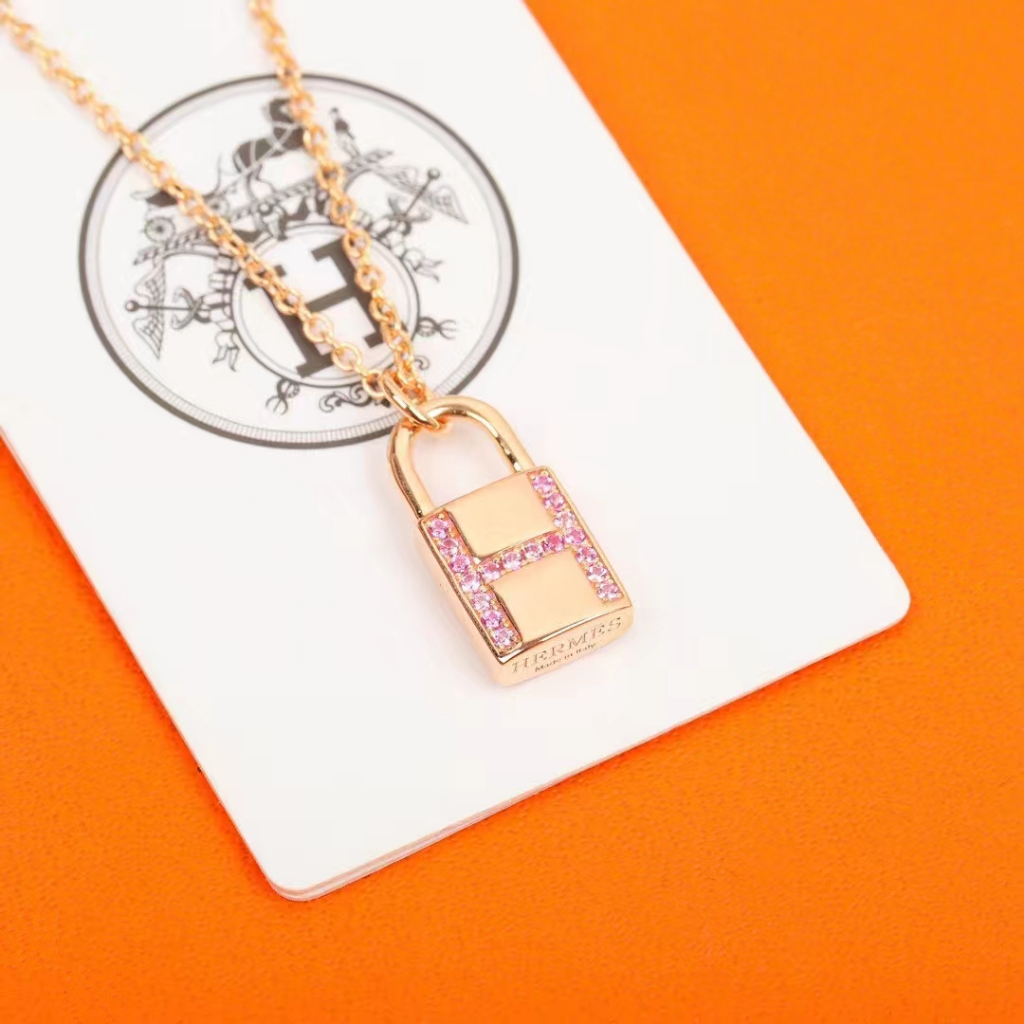 Jual Pink Diamond Lock Necklace | Shopee Indonesia