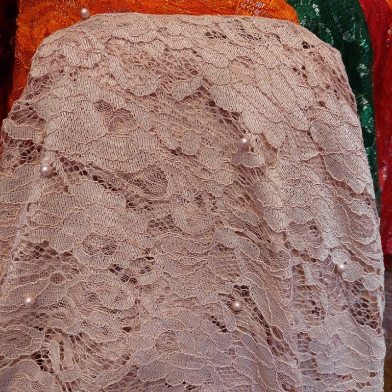 Jual kain brokat / kain Brokat Kembang / Kain Kebaya Brokat Cornelly ...