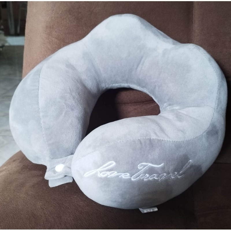 Jual Bantal Leher Leher Dewasa Love Travel Berbentuk Tidur Siang Bantal ...