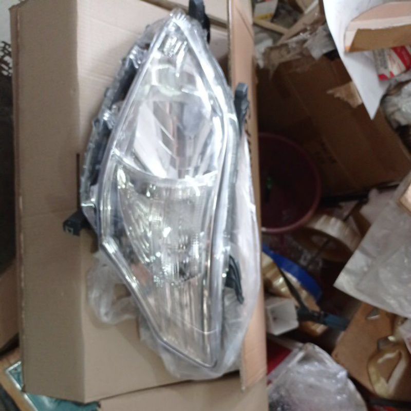 Jual HEAD LAMP INNOVA GRAND new 2012 2013 2014 2015 lampu depan innova ...