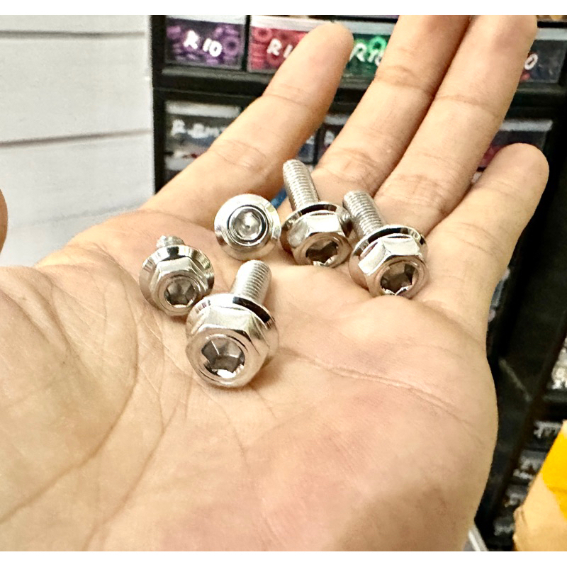 Jual Set baut tutup kipas Genio beat scoopy 2020-2021 original Heng baut variasi | Shopee Indonesia