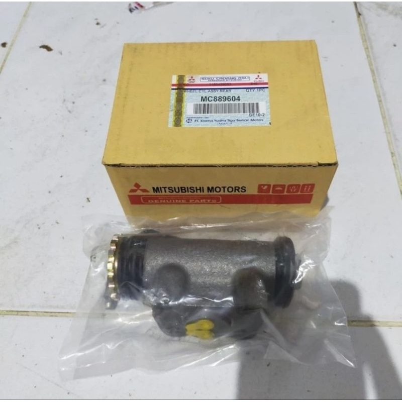 Jual WHEEL CYLINDER/BAK MASTER REM RODA BELAKANG CANTER PS125 MC889604 ...