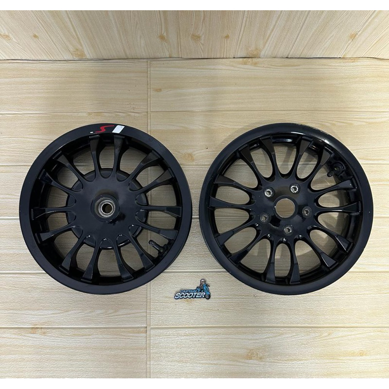 Jual Rims Velg Ori Original Vespa Sprint Black Hitam Primavera LX S R12 ...