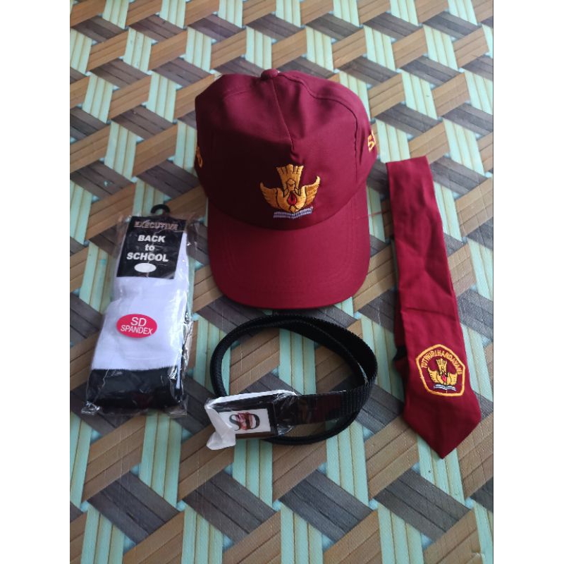Jual Seragam Sekolah Sd/ Topi Sekolah/Dasi/Ikat pinggang/Kaos kaki ...
