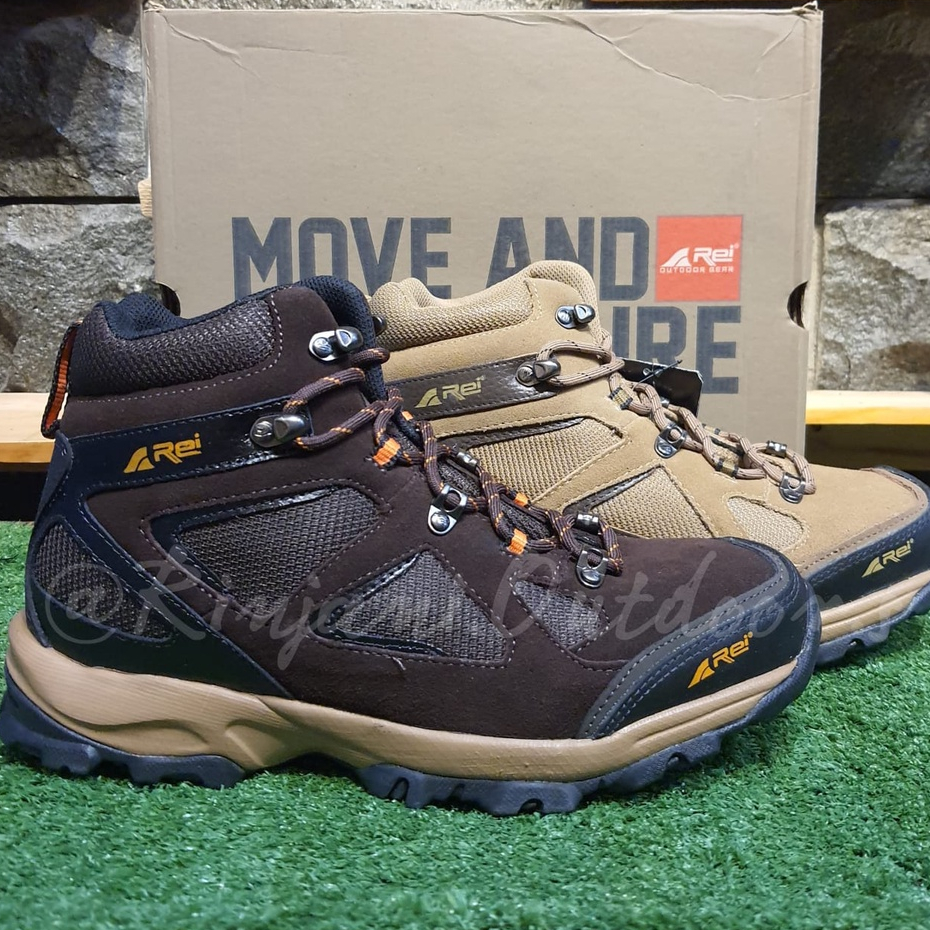 Jual SEPATU GUNUNG BLACK SMITH AREI OUTDOORGEAR SEPATU HIKING REI ...