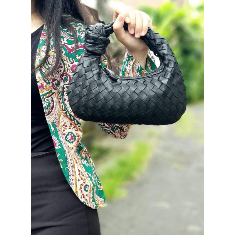 Jual tas bottega anyam mini kulit domba Asli | Shopee Indonesia