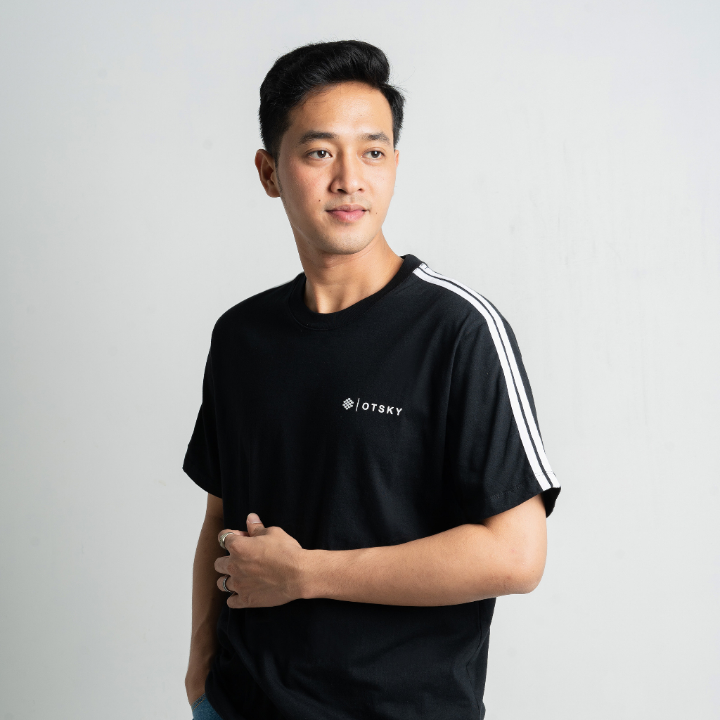 Jual Otsky Kaos Pria Two Strip Cotton Combed 24s (G) | Shopee Indonesia