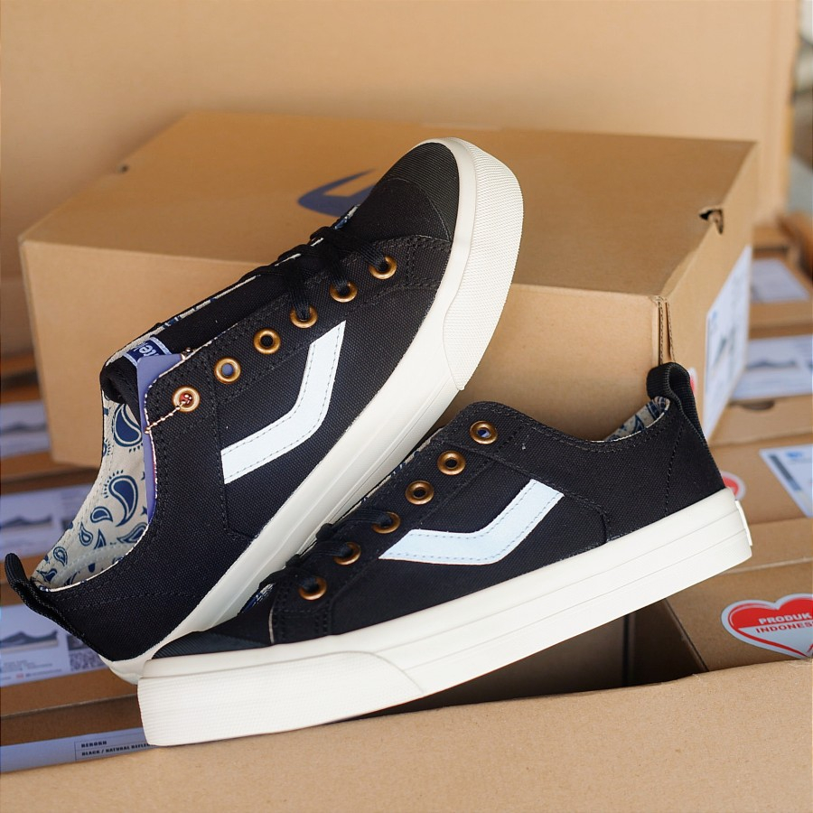 Jual Sepatu Ventela Reborn Reflective Original 100% Sneakers local pride | Shopee Indonesia