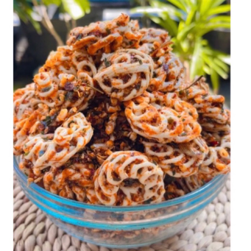 Jual 250 GRAM KRUPUK SEBLAK RAFAEL | SEBRING | KERUPUK MAWAR PEDAS DAUN ...