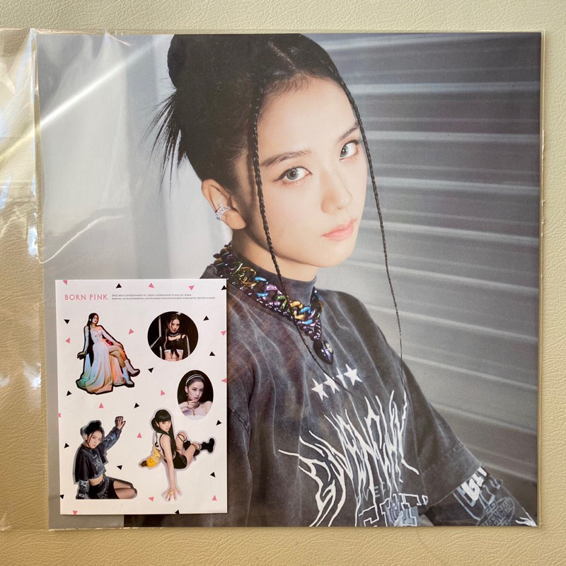 Jual BLACKPINK JISOO BORN PINK VINYL INCLUSION — large photocard ...