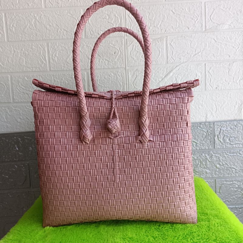 Jual Tas Anyamam Box | Tas Box Jally M | Shopee Indonesia