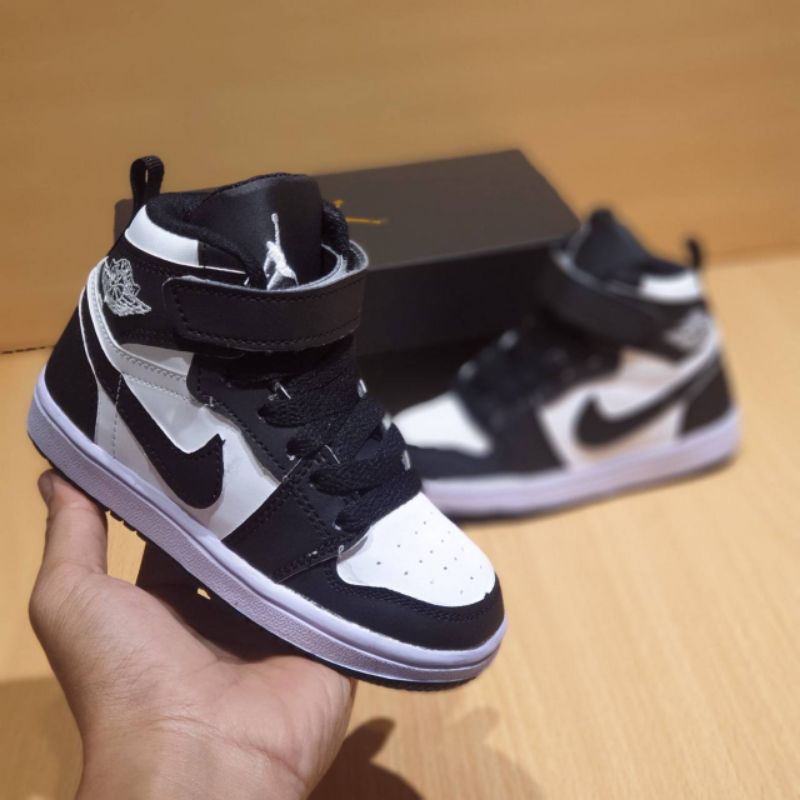 Jual SEPATU NIKE JORDAN ANAK KIDS SEKOLAH/SEPATU SERAGAM SEKOLAH ANAK ...