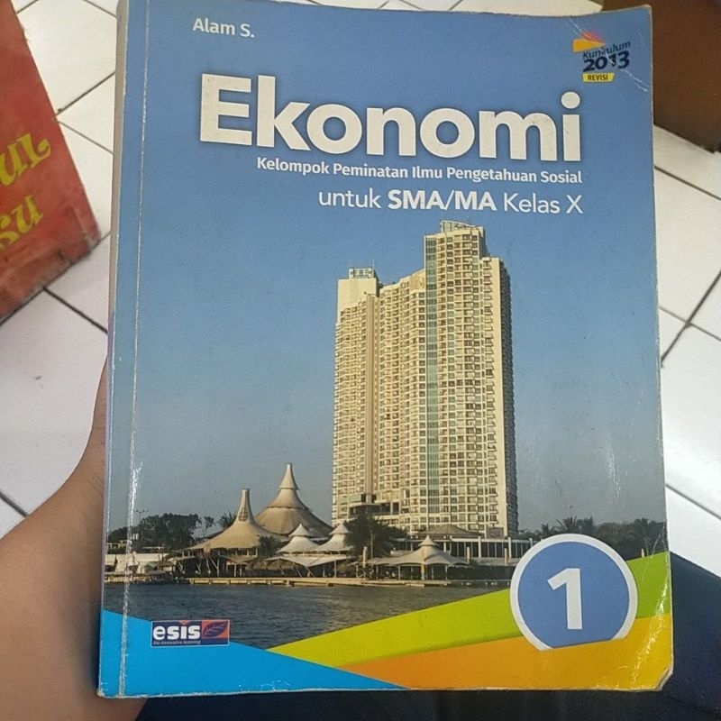 Jual Buku Ekonomi kelas 10 SMA Esis Erlangga Revisi | Shopee Indonesia