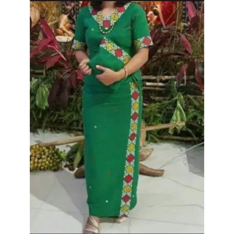 Jual SETELAN BAJU TENUN PABINTIK MOTIF TORAJA SETELAN BAJU ADAT MOTIF ... Jual SETELAN BAJU TENUN PABINTIK MOTIF TORAJA SETELAN BAJU ADAT MOTIF ...