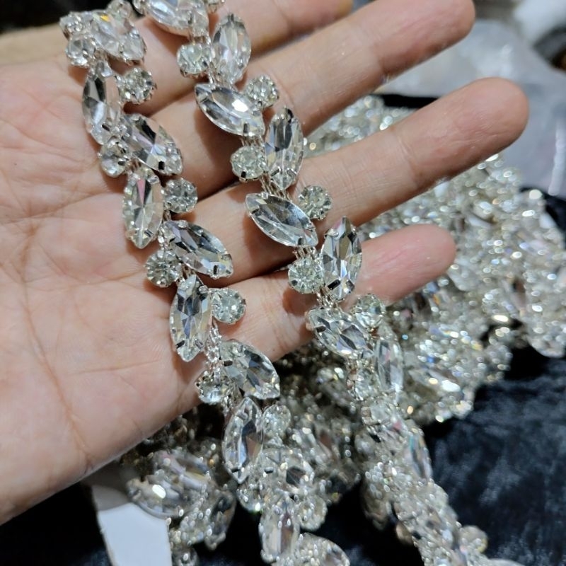 Jual Payet rangkai kristal Swarovski Payet bridal Payet belt | Shopee ...