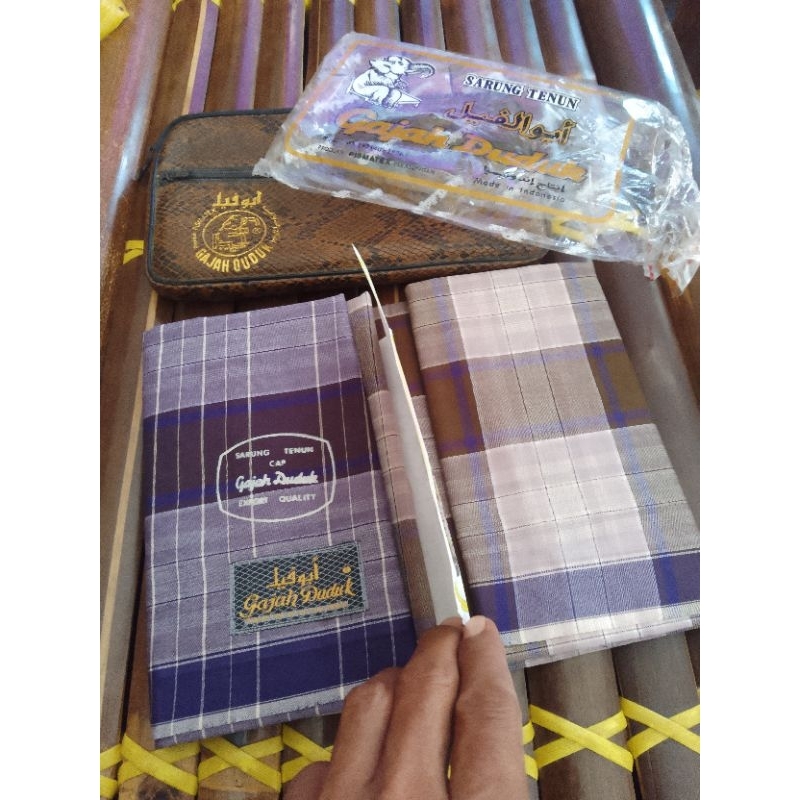 Jual sarung gajah duduk super jadul tjap sablon dan logo. | Shopee ...
