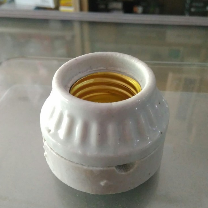 Jual Fitting Keramik Fiting Pendek E27 | Shopee Indonesia