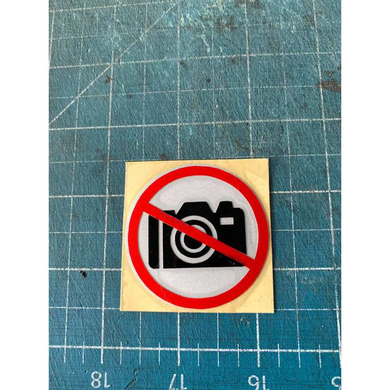 Jual STICKER DILARANG CAMERA PUTIH REFLAGTIF | Shopee Indonesia