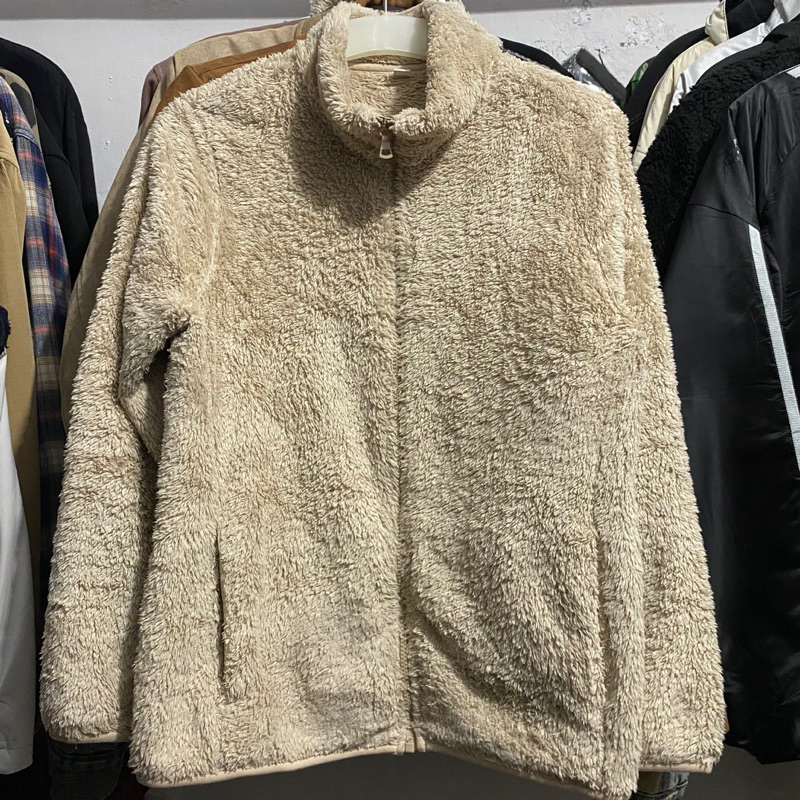 Jual Fleece Jacket Uniqlo Cream (bulu-bulu) | Shopee Indonesia