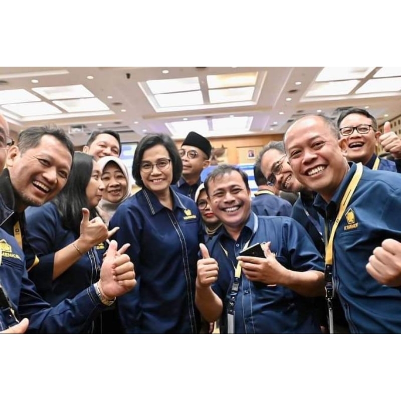 Jual Seragam Kemeja Khusus Kementrian Keuangan Kemenkeu Pria dan Wanita ...