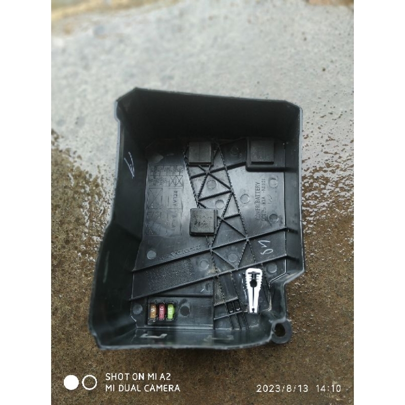 Jual Box Aki accu COVER BATTERY Honda BeAT Deluxe K1A | Shopee Indonesia