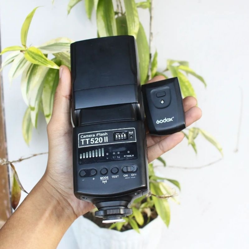 Jual FLASH GODOX TT520 II UNIVERSAL TERMURAH !!! | Shopee Indonesia