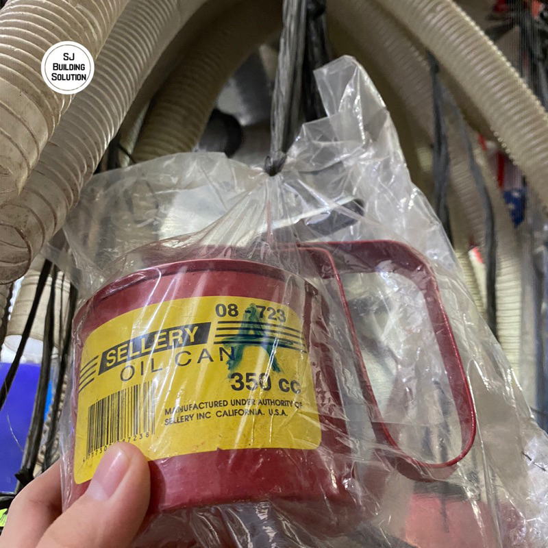 Jual TEMPAT OLI / OIL CAN BOTOL OLI KALENG KERAS / OIL GUN FLEXIBLE ...