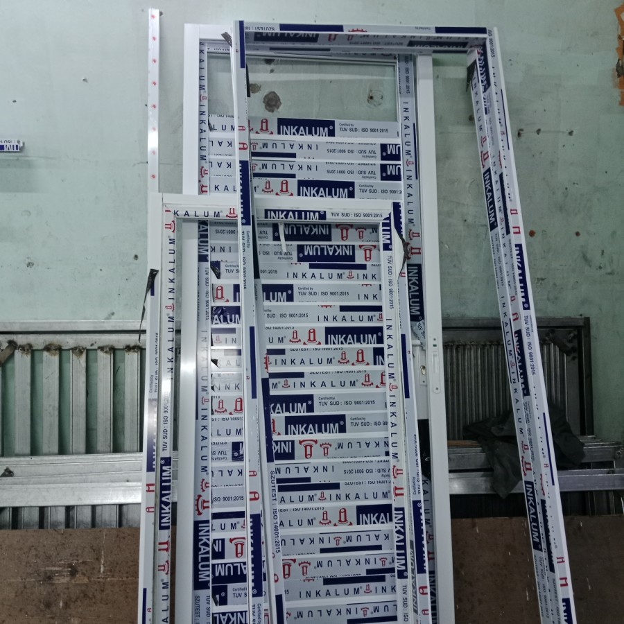 Jual Pintu Spandrell + teralis aluminium YKK alexindo inkalum | Shopee ...