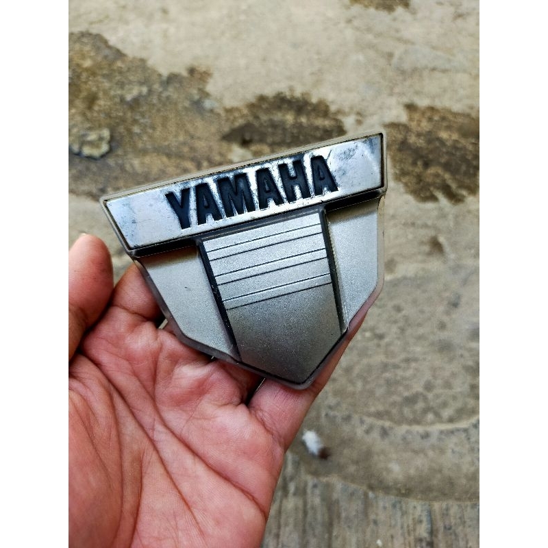 Jual Emblem Logo Dasi Yamaha Crypton Original Bekas Copotan Motor ...