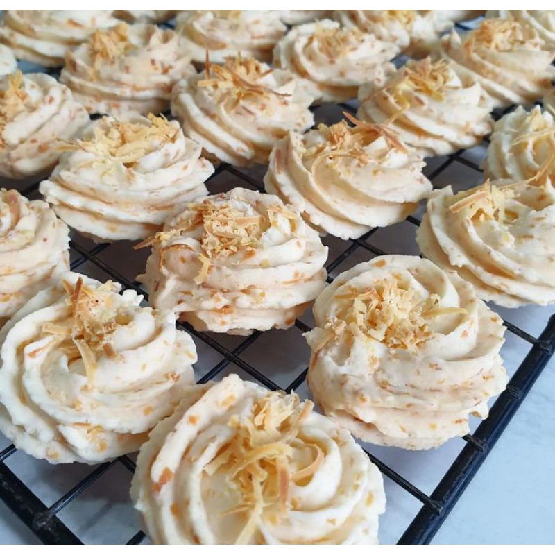 Jual Kue Cheese Sagoo Premium 500 gram / Kue Sagu Keju / Sagu Keju ...