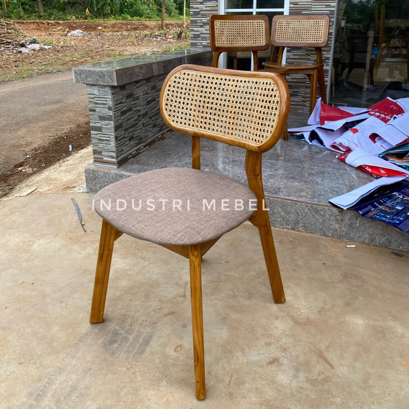 Jual Kursi Cafe Resto Model Terbaru Rotan Kacang Jok - Kursi Makan Cafe Scandinavian Jati ...