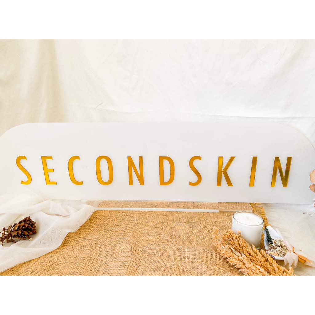 Jual Business Sign / Papan Nama Custom Shape - Nama Akrilik Mirror ...