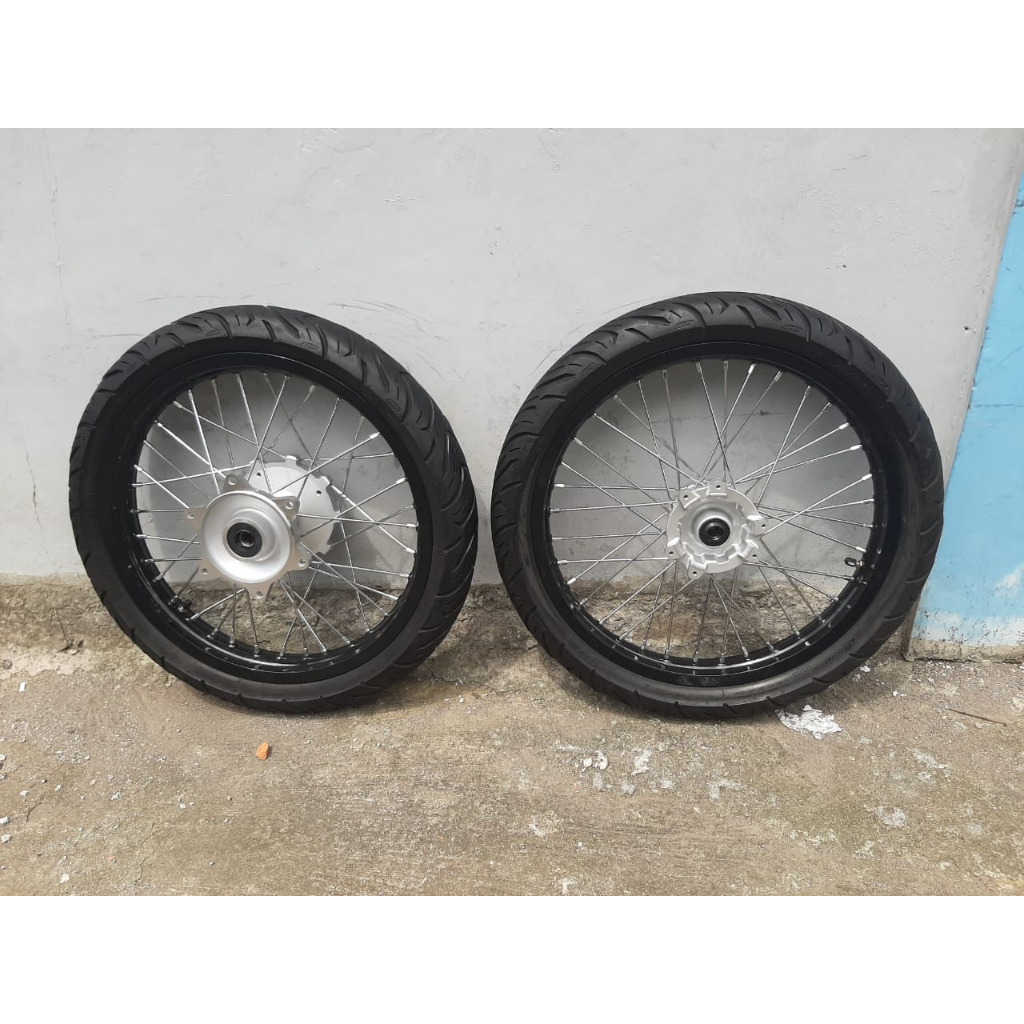 Jual Roda Set Supermoto SEMI CACING Honda CRF 150 Ban Set SUMO Kecil ...