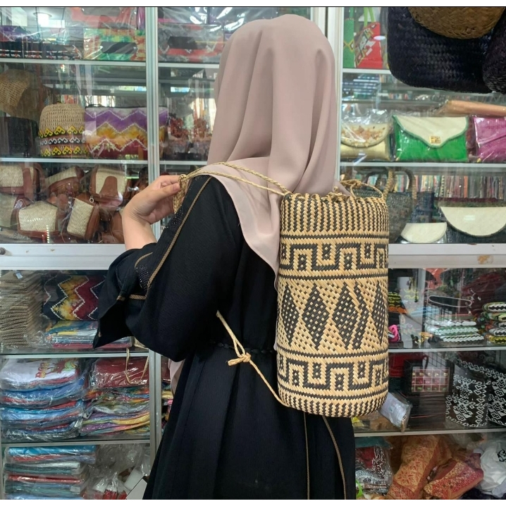 Jual Tas Rotan Anjat Dayak, tas punggung, Rambat, Kiyang, Banyan ...