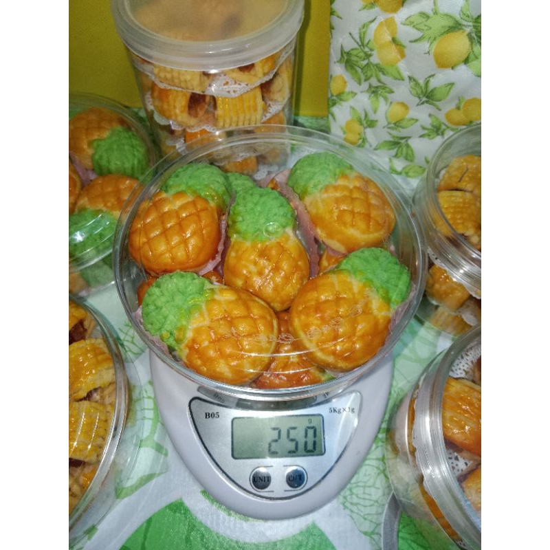 Jual nastar bentuk nanas per toples 10 pcs | Shopee Indonesia