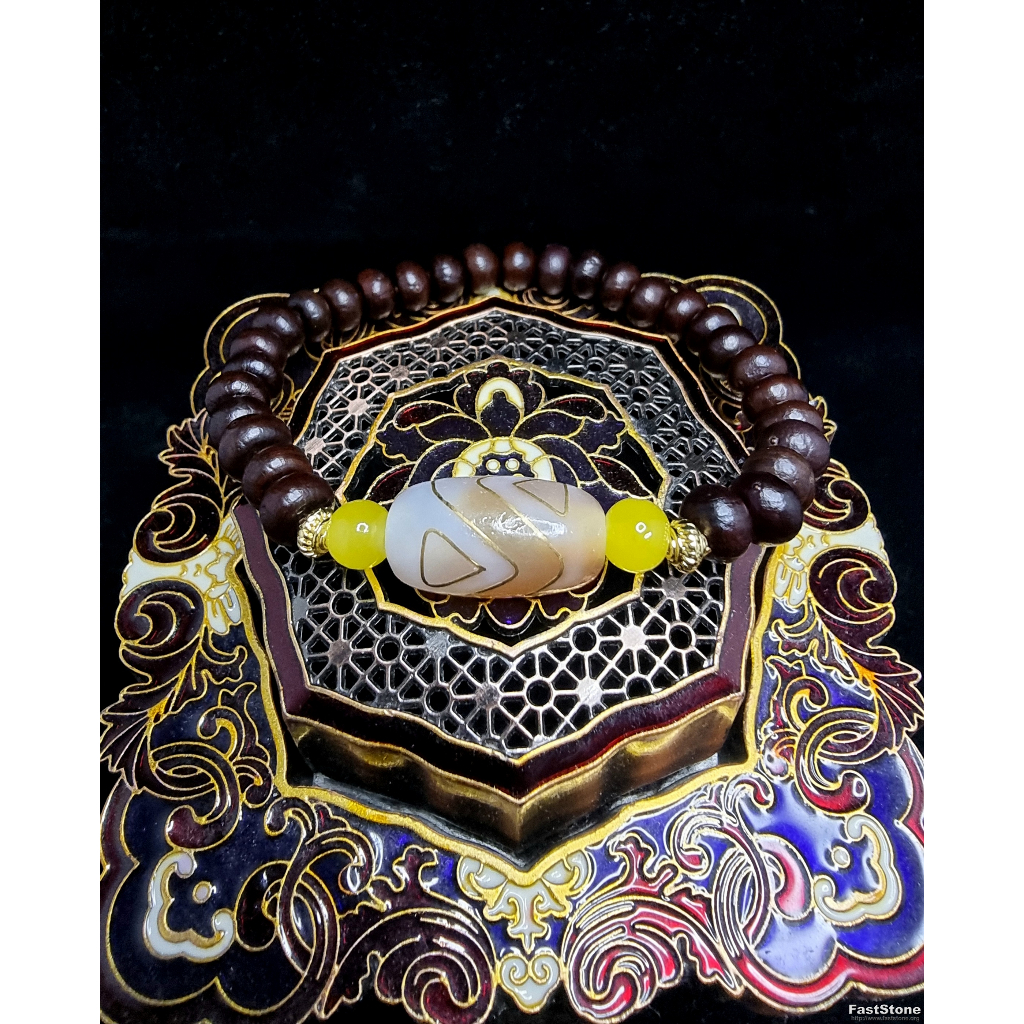 Jual Batu Akik DZI Ice Gunung Kembar Inlaid Blessed Tua Tibet 20mm ...