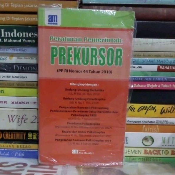 Jual BUKU ORIGINAL Peraturan Pemerintah PREKURSOR (PP RI Nomor 44 Tahun 2010) Buku bekas ...