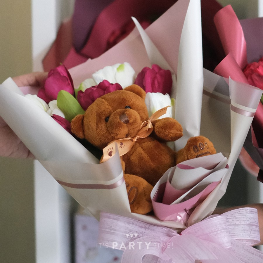 Jual Tulips Bear / Hadiah Wisuda/ Kado Wisuda / Buket Bunga | Shopee ...