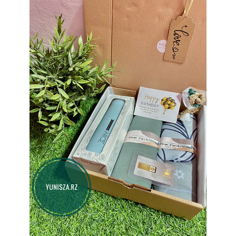 Jual Paket hampers hijab motif/ hampers hijab mix botol/hampers botol ...