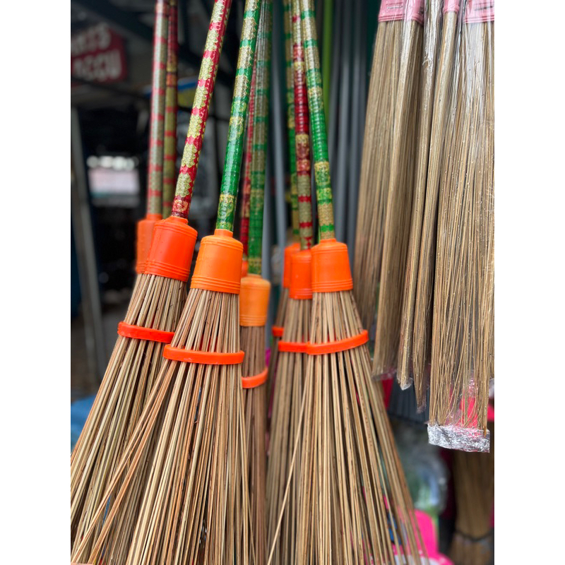 Jual Sapu taman lidi / Sapu taman ganggang kayu / sapu lidi tongkat ...