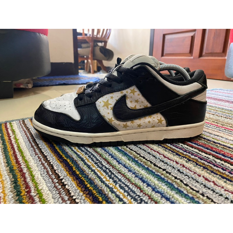 Jual SB DUNK LOW PANDA SUPREME made in Vietnam size 40.5 UPC TEMBUS ...
