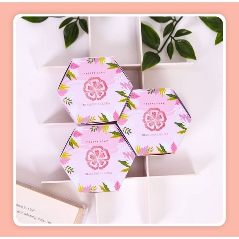 Jual Facial Soap Sabun Muka Glowing Diamond Sakura 1 Box (3 pcs ...