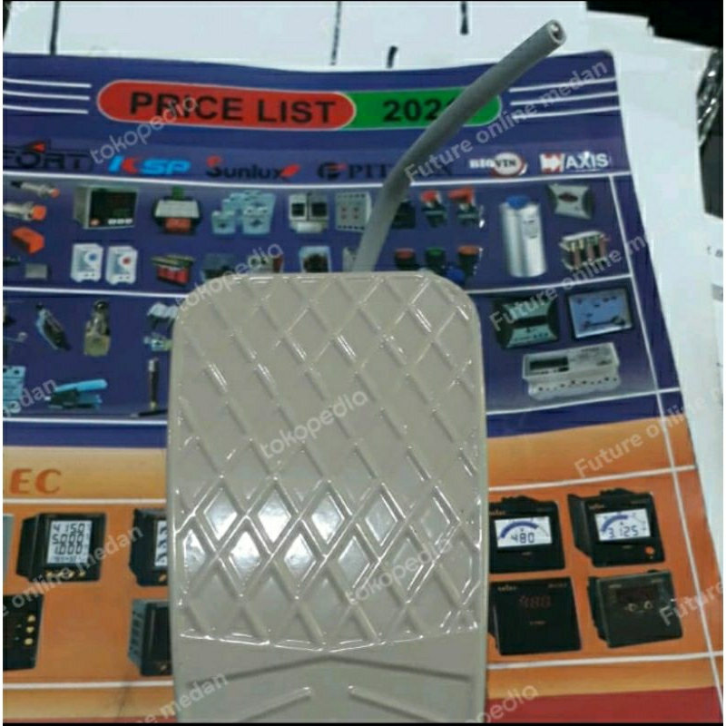 Jual Foot Switch FS 3, 220VAC Pedal kaki saklar injak on off control ...