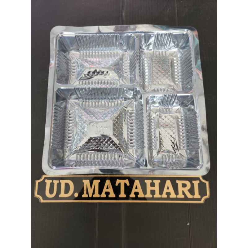 Jual Mika Sekat 4 Nasi Kotak Kt 4 Alas Kotak Sekat Plastik 18x18