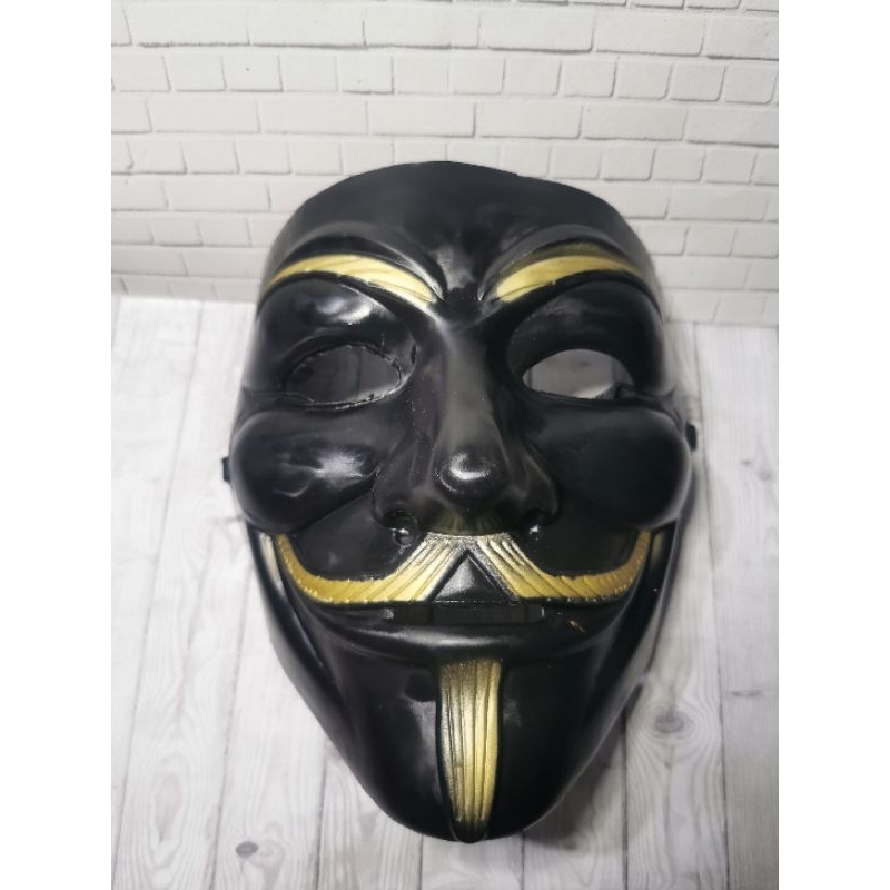 Jual Topeng vendetta anonymous mask putih kuning emas venddeta ...