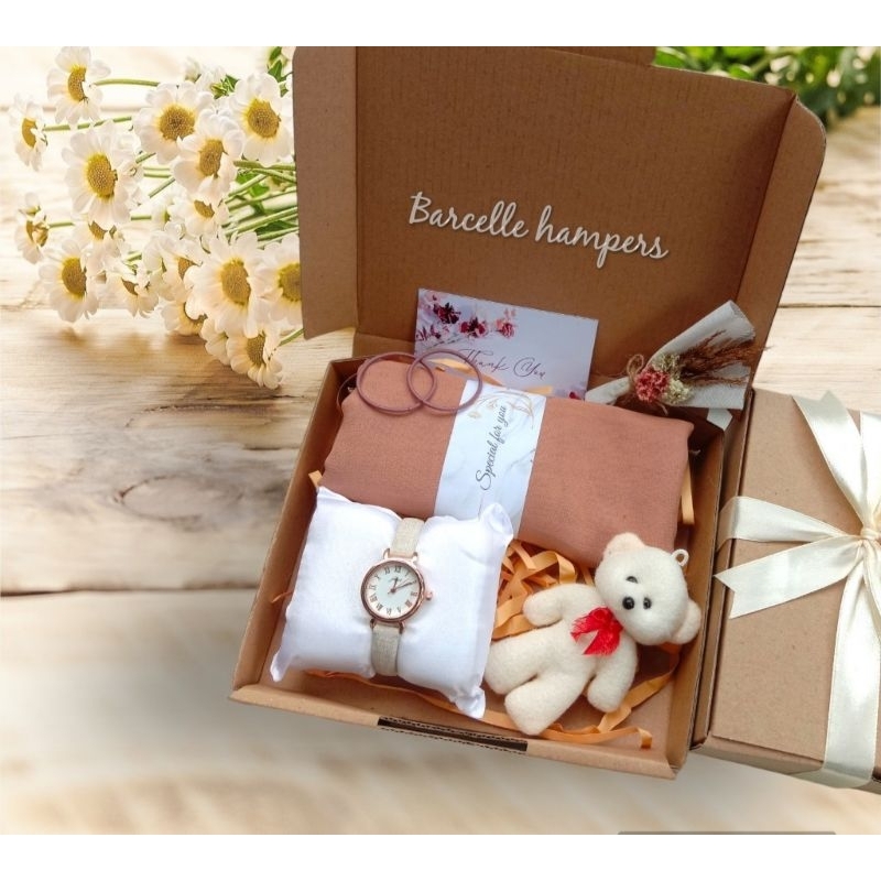 Jual HAMPERS GIFT WISUDA HAMPERS MUSLIMAH AESTHETIC KADO ULANG TAHUN ...