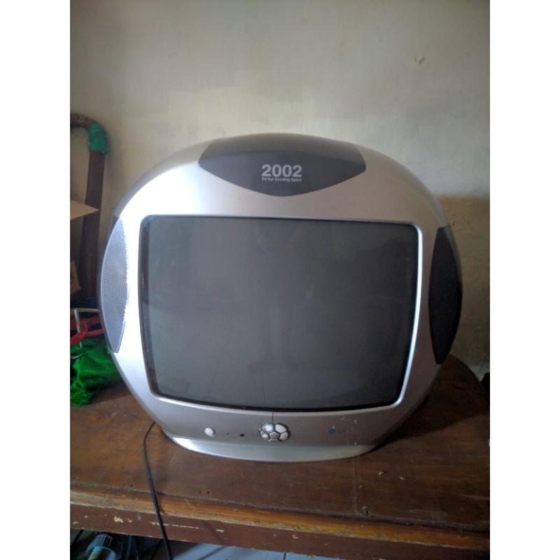 Jual TV Tabung Bola LG 20 inch | Shopee Indonesia