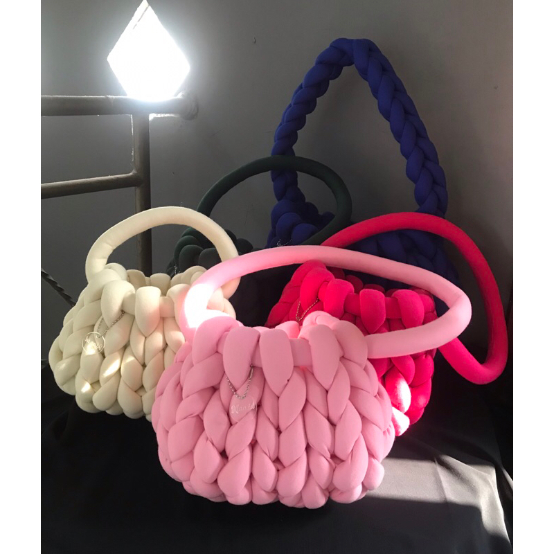 Jual Giant Yarn Bag/Korean Crochet Bag/Chunky Yarn Hand Bag | Shopee Indonesia
